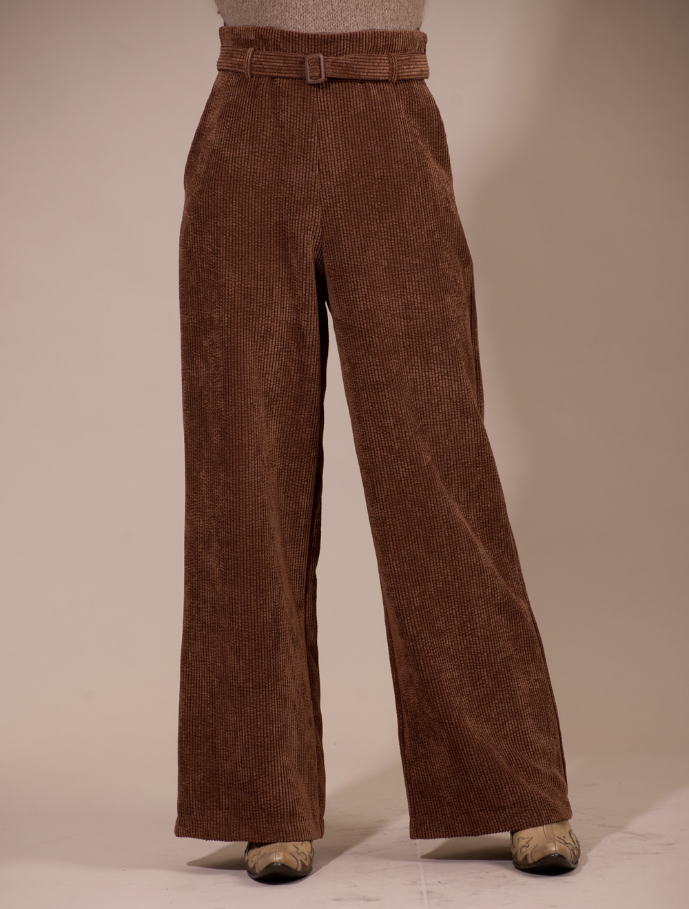 Rust corduroy trousers with belt. - Save The Queen!