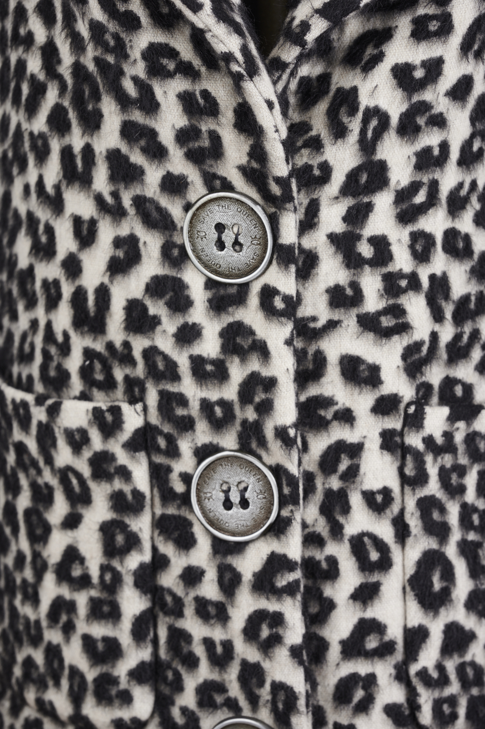 Spotted coat - Save The Queen!